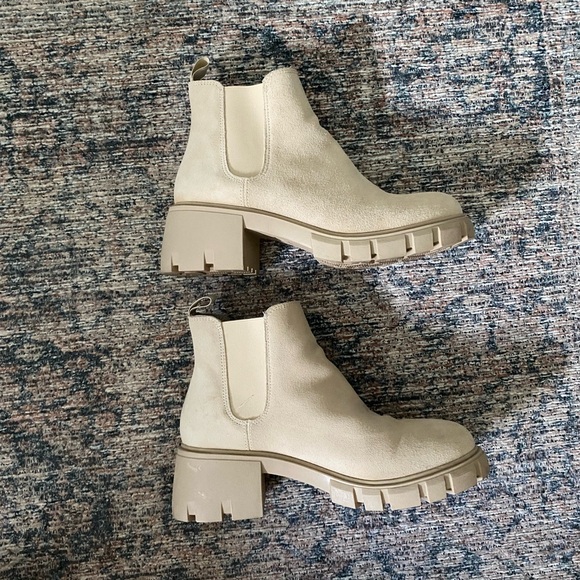 Steve Madden | Shoes | Steve Madden Howler Chelsea Boot | Poshmark